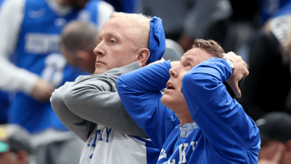 Kentucky Baseball Commit Khaleel Pratt goes viral for Poster Dunk