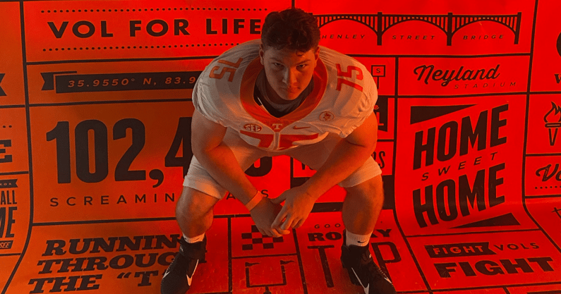 Connor Lew, 2023 OL, picks up offer from Miami Hurricanes - On3