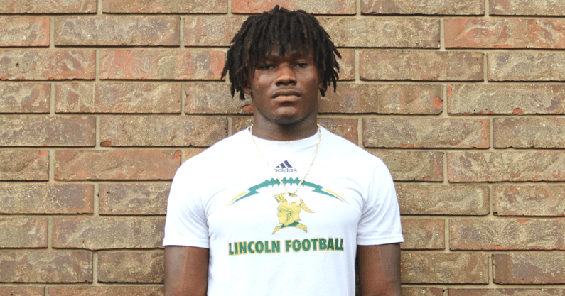 Who is the leader for 23' LB Raylen Wilson after SEC visit?