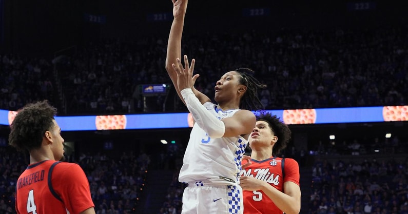 TyTy Washington gives big shoutout to fans after Kentucky ends year ...