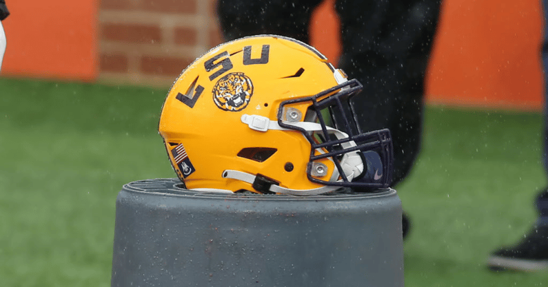 Walker Howard explains approach to LSU quarterback competition - On3