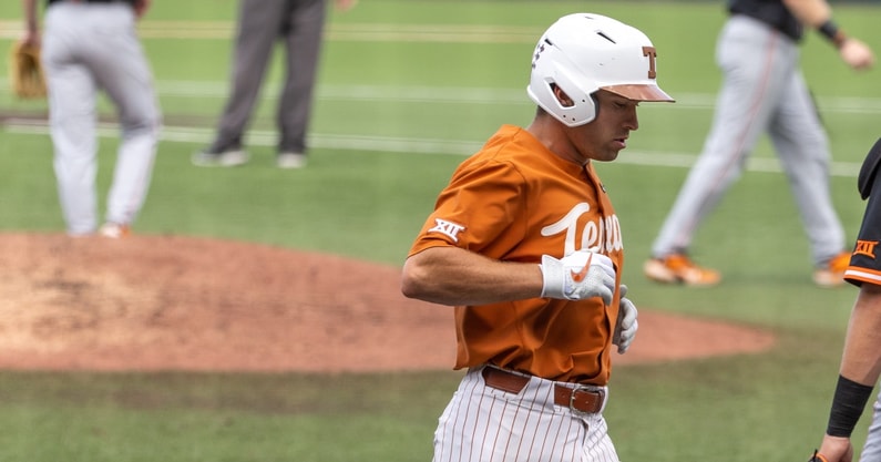 Murphy Stehly sums up Texas mindset heading into Super Regional ...