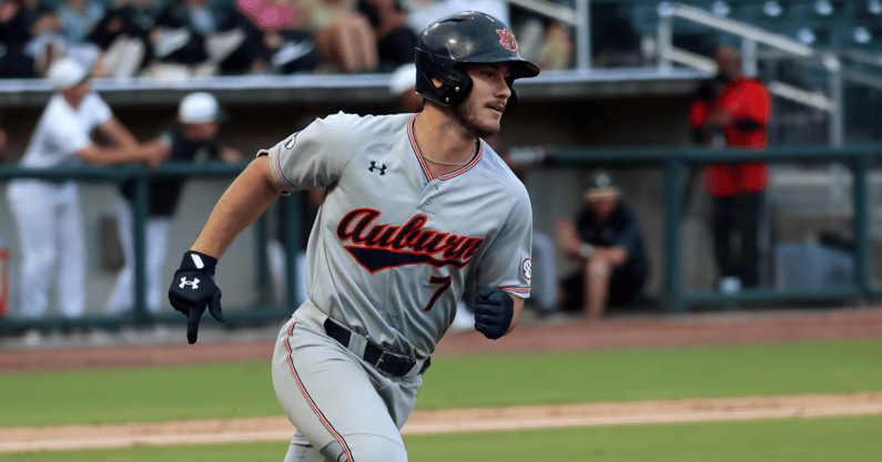 WATCH: Tigers take late lead with 3-run RBI from Cole Foster