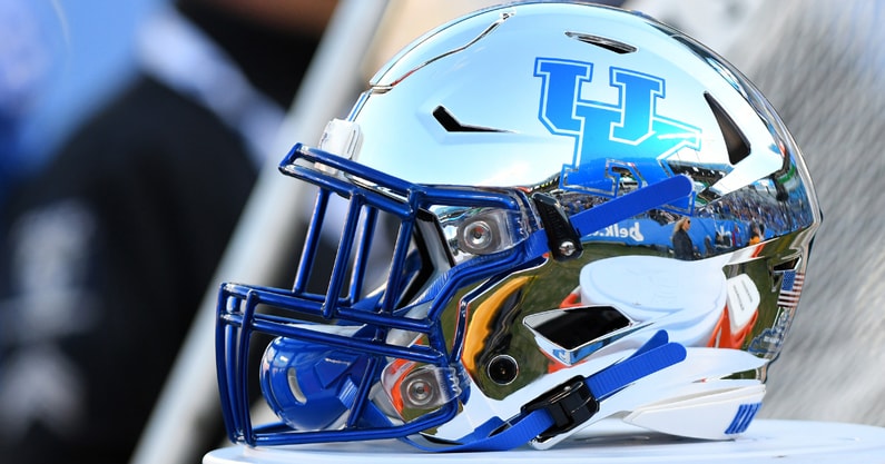 LOOK: Kentucky unveils shiny uniform combination for South Carolina ...