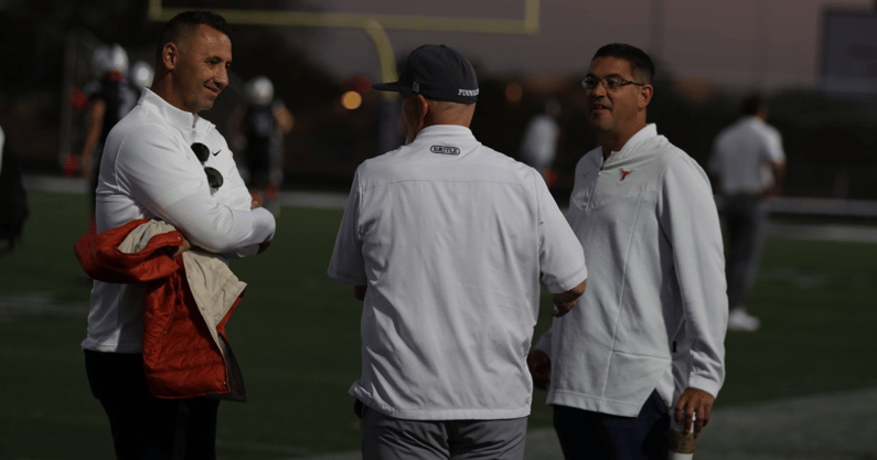 LOOK: Texas head coach Steve Sarkisian at game of 5-star TE Duce ...