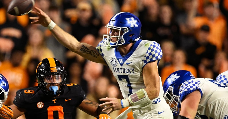 Mark Stoops explains leaving Will Levis in during blowout loss