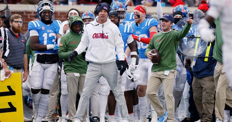 Lane Kiffin responds to question whether team was distracted by rumors ...