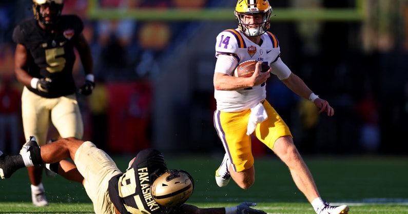 Ole Miss expecting to host LSU QB Walker Howard this weekend