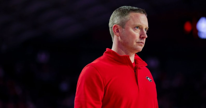 Mike White apologizes to fans after loss to Vanderbilt - On3