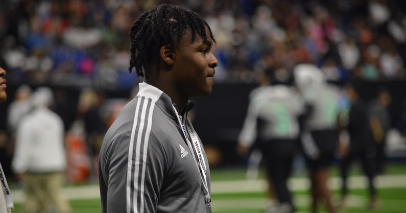 LSU checks in on 5-star prospect, top DL targets - On3