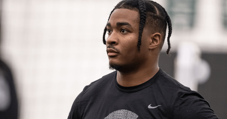 WATCH: Jaren Mangham sees football career come full circle at Michigan ...