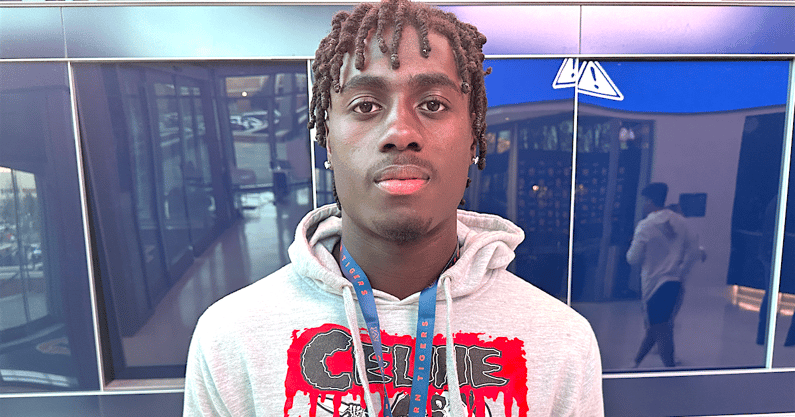 2025 4-star DB Jarcoby Hopson visits Auburn