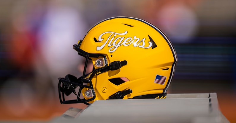 Missouri analyst Derek Shay slated to be hired as Marshall tight ends coach