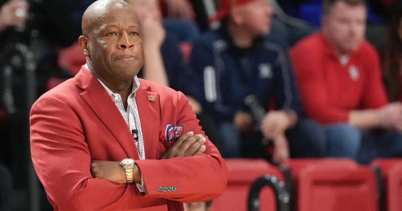 Former Saint John's head coach Mike Anderson to file lawsuit against ...