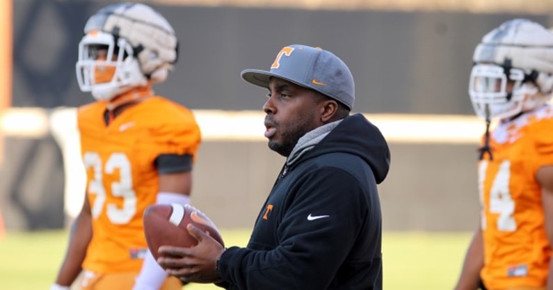 Tennessee DC Tim Banks sees more depth on his side of the ball - On3