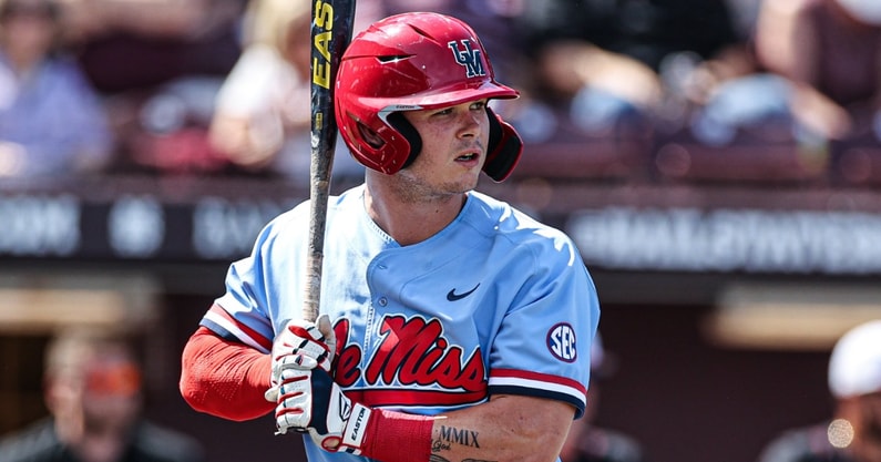 Kemp Alderman named Ferris Trophy finalist