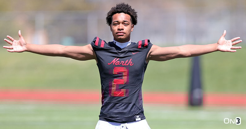 PODCAST: Isaiah Mozee Commits to Oregon - On3