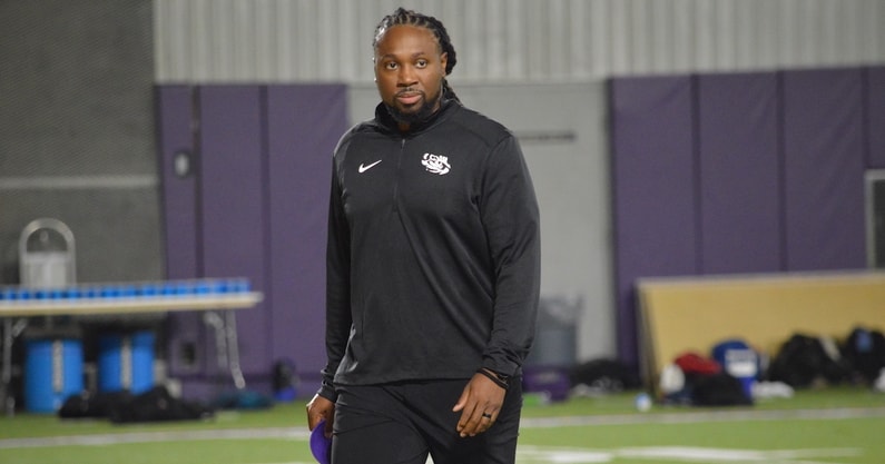 LSU checks in on key defensive back target - On3