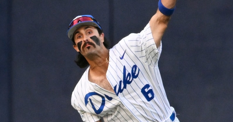 Duke outfielder Giovanni DiGiacomo makes spectacular catch late vs ...