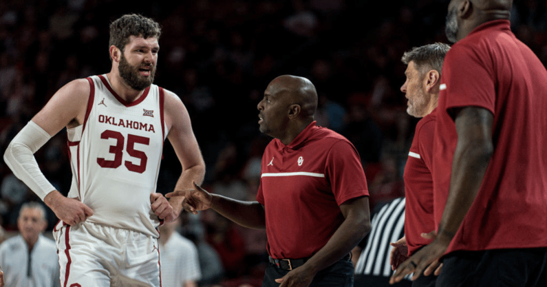 Oklahoma basketball coach Porter Moser promotes Emanuel Dildy