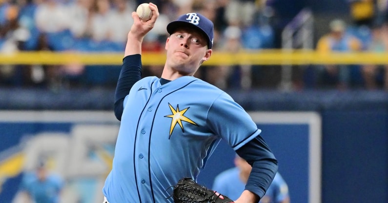 Rays reliever Pete Fairbanks gives himself black eye by dunking on his ...