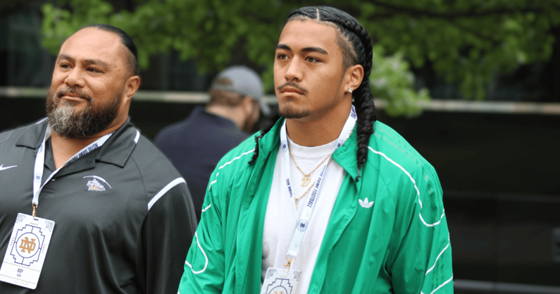 What recruits are officially visiting Notre Dame from June 16-18?