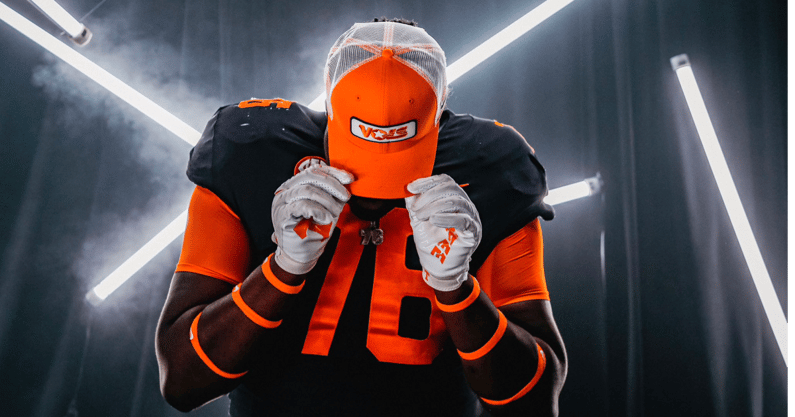 Lonestar lineman Bennett Warren details decision to play on Rocky Top - On3