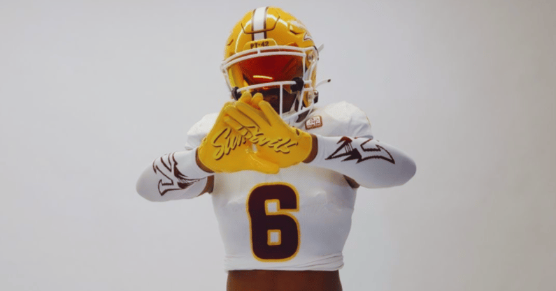 2025 LB Elijah Barnes discusses Notre Dame interest