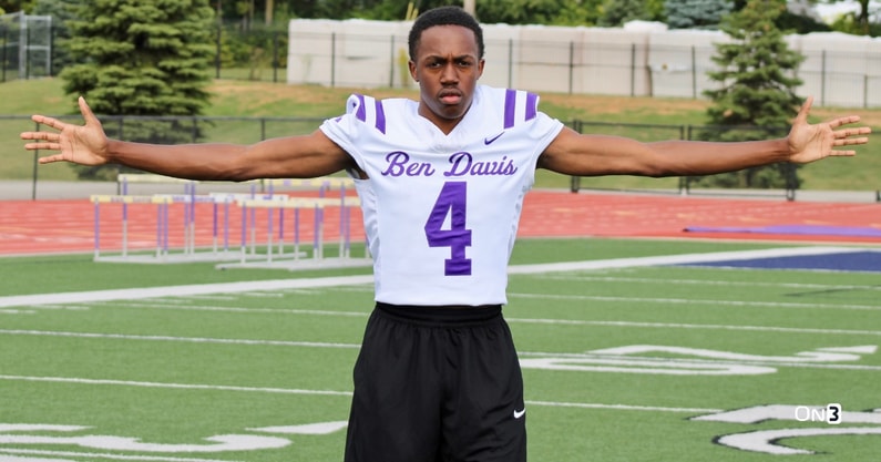 DB Mark Zackery has unique experience regarding Gators offer