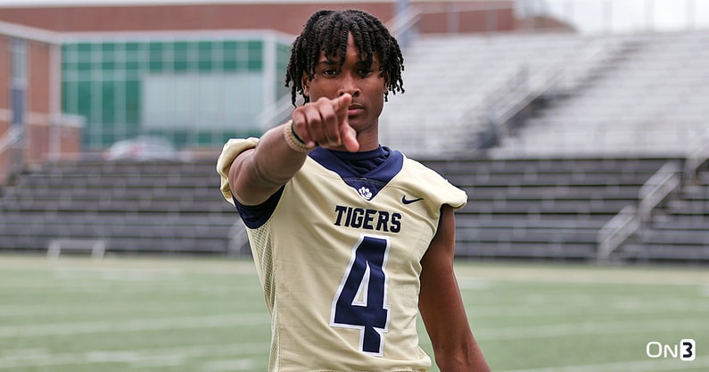 A day after visiting Ohio State, the Buckeyes offer 2026 4-star WR ...