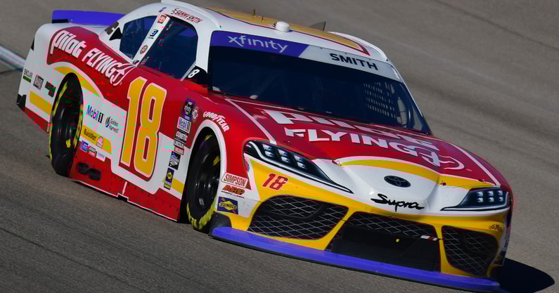 Sammy Smith wins pole award for Xfinity Series championship race at Phoenix