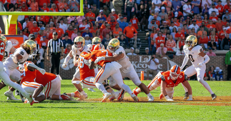 Report card: Grading Notre Dame defense at second bye week