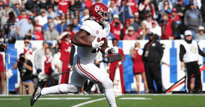 Snap count observations for Alabama's win vs. Kentucky (Offense)