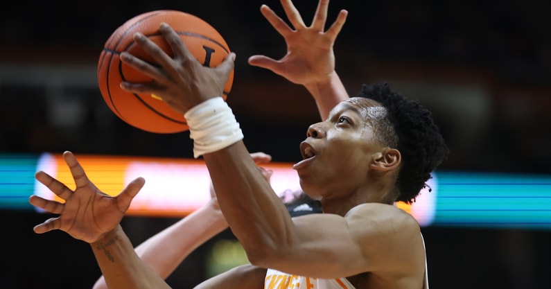 Jordan Gainey giving Tennessee instant offense as sixth man