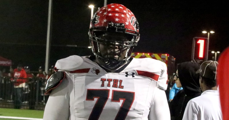 Rob Sale makes strong first impression on OL Jordan Coleman