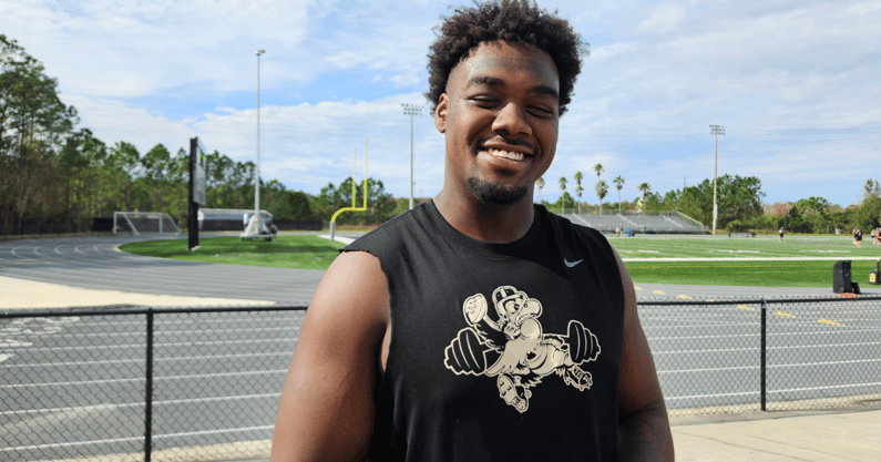 Deontae Craig helping to recruit his teammates to return