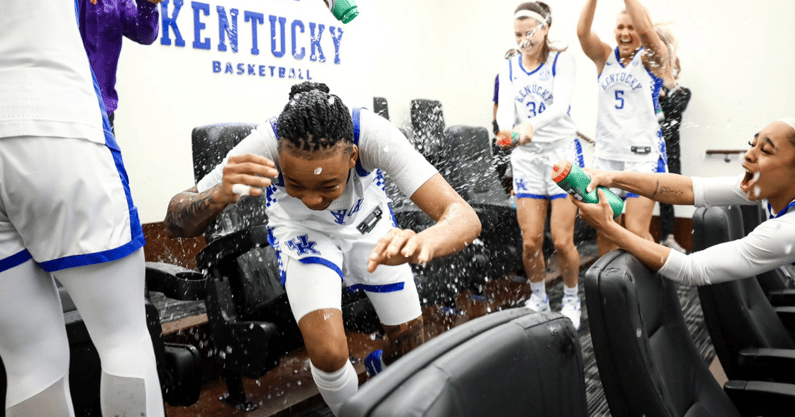 Eniya Russell channels "just win" mentality to come in clutch against ...