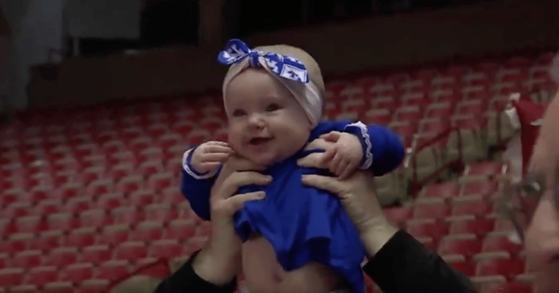 Arkansas fans boo BBN baby as College GameDay crew picks the Cats - On3