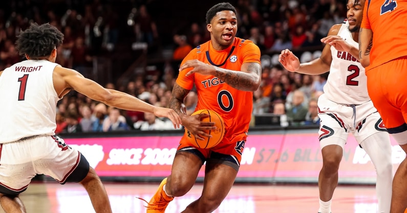 South Carolina vs. Auburn odds: Win probability, final score prediction for Gamecocks, Tigers - On3