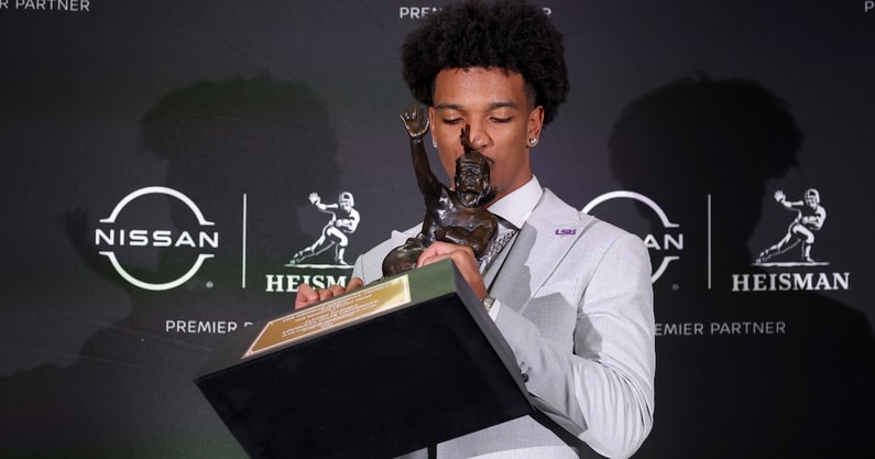 Jayden Daniels now odds-on favorite to be No. 2 pick in NFL Draft - On3