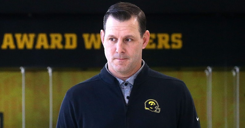 Analyzing how new Iowa OC Tim Lester, 'Drive to 325' could impact ...