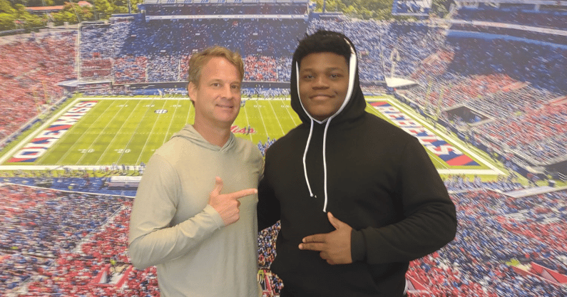 Former Arkansas commit, four-star OL Carius Curne visits Ole Miss