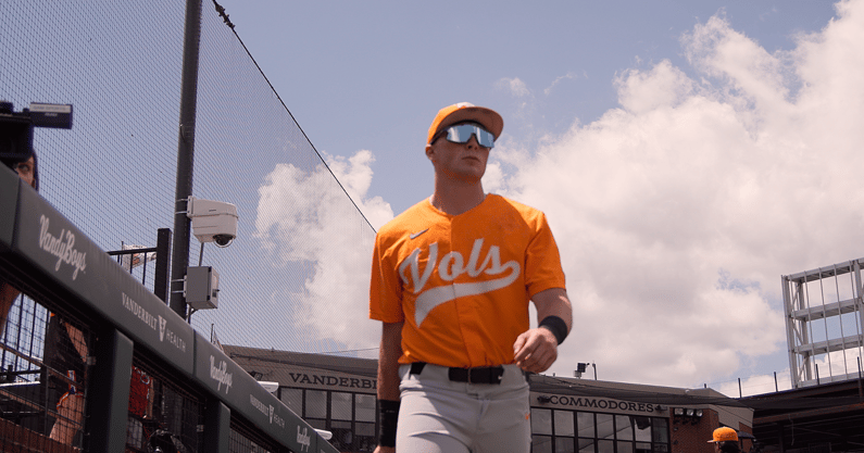 Tennessee secures eighth-straight SEC series win | Baseball 3-2-1