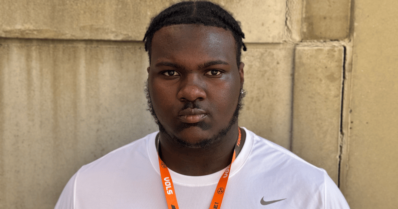 Tennessee hosts Bryce Donovan Jenkins