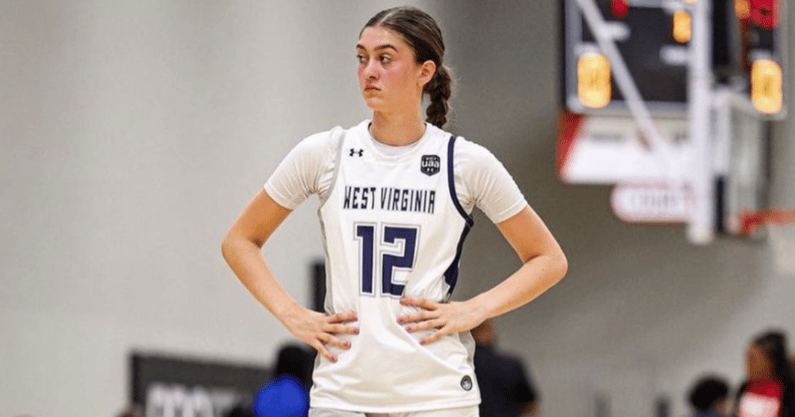 Kentucky WBB makes Top 10 for highly-coveted 2025 guard Bryn Martin