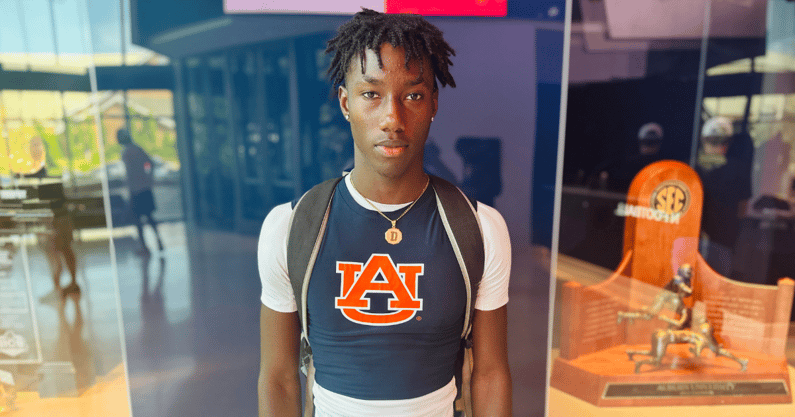 Mississippi 4-star WR Xaver McDonald makes first Auburn visit