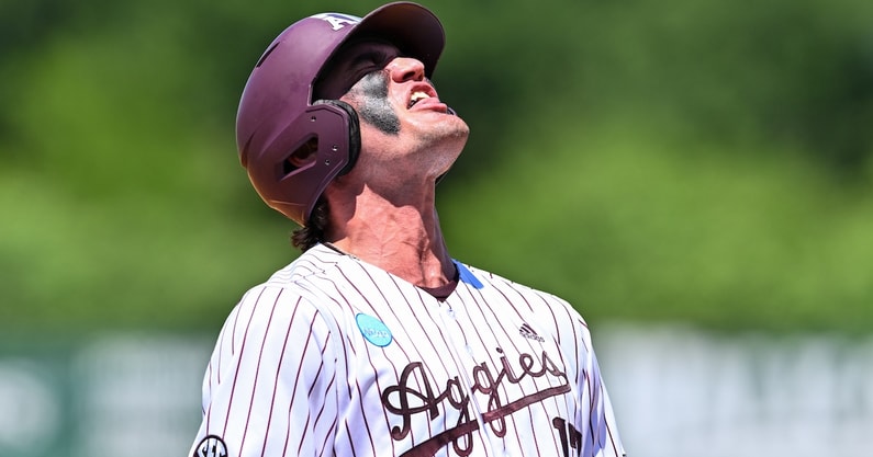 Texas A&M comes back, topples Oregon, 10-6, in Game 1 of Super Regional ...