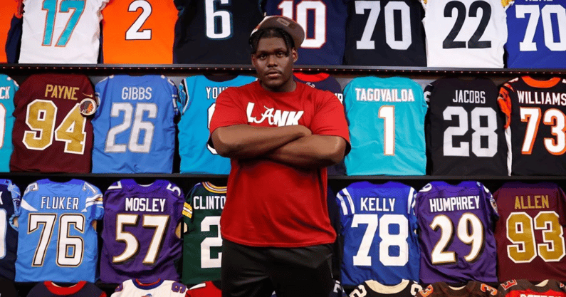 Mother of On300 DL talks Alabama official visit, upcoming decision - On3