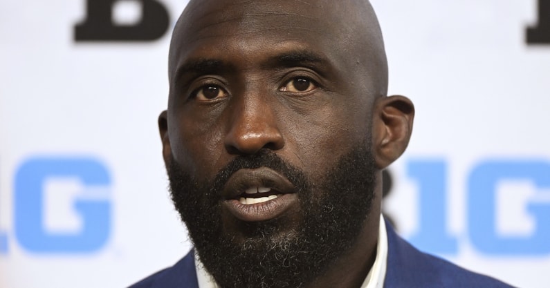 DeShaun Foster lists players involved in battle at right guard for UCLA ...