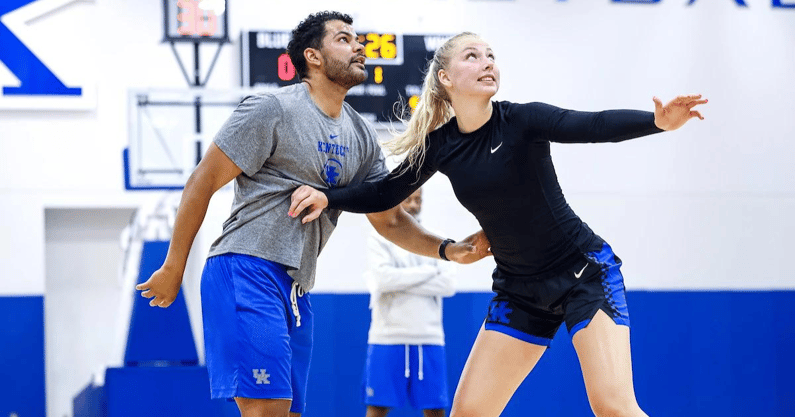 Kentucky WBB Position Preview: Clara Silva, Clara Strack are going to ...